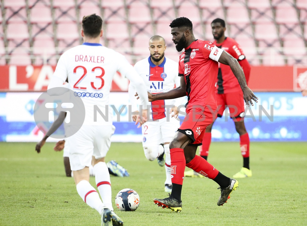 French football Ligue 1 match - Dijon FCO (DFCO) and Paris Saint ...