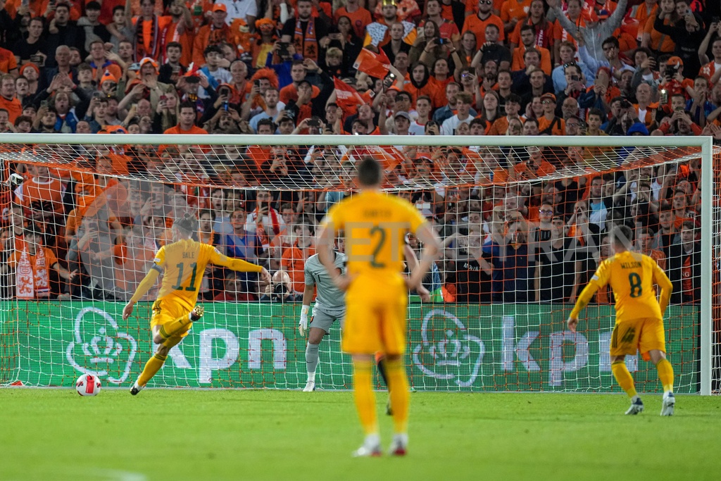 UEFA Nations League: Holland v Wales Rotterdam - Steven Berghuis of ...