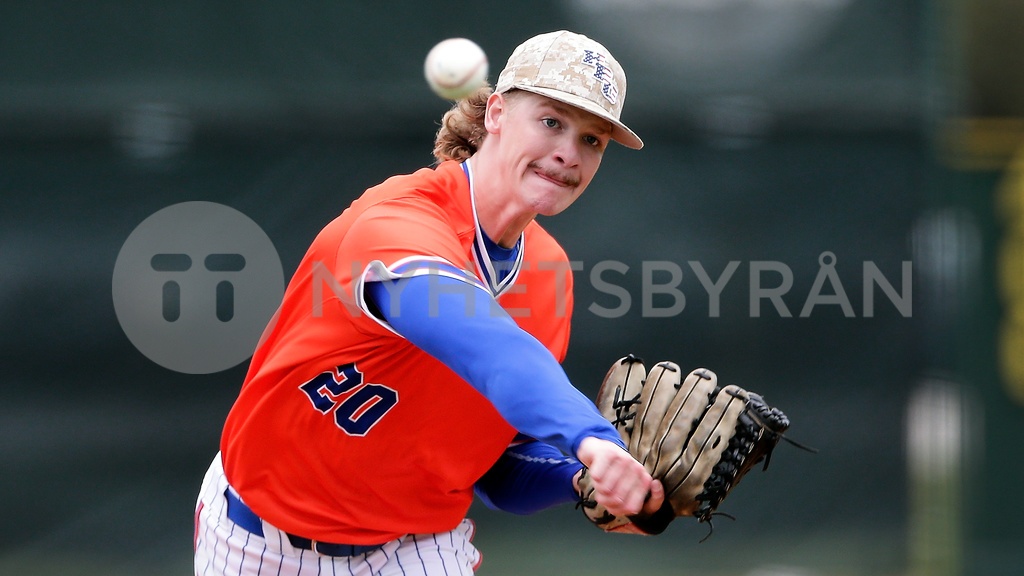 Houston_Baptist_Baseball_29233.jpg-348f2