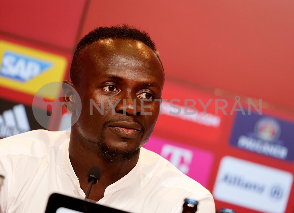 22.06.2022, Praesentation von Sadio Man} , Allianz Arena Muenchen, Fussball, im Bild: Sadio Mane ...
