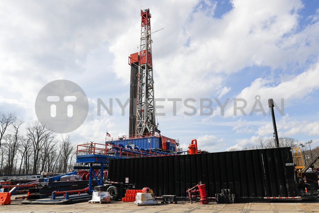 Shale_Gas_Drilling_38915.jpg-4d992