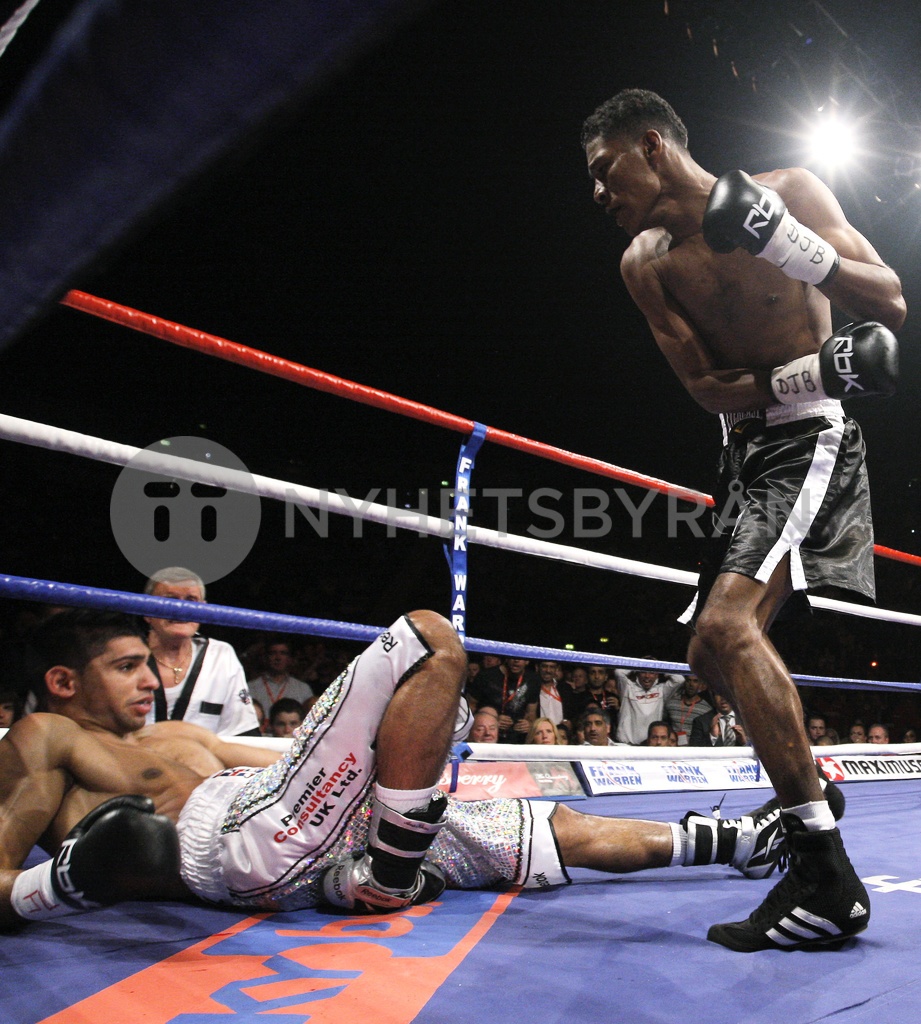 Britain Boxing Prescott Khan
