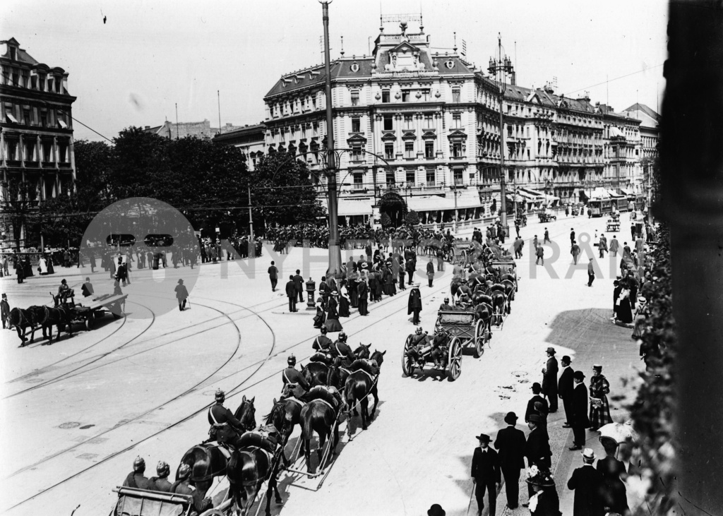 Berlin,Artillerie auf Potsdamer Platz - Berlin / Artillery / Potsdamer ...