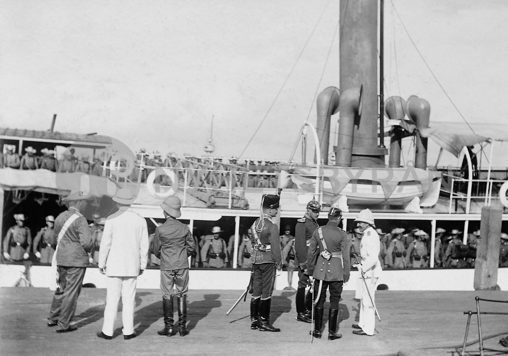 Landing of German troops in Shanghai, 1900