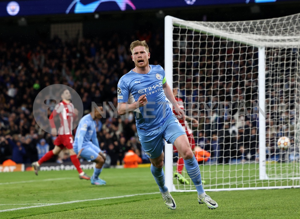 Manchester, England, 5th April 2022. Kevin De Bruyne of Manchester City ...
