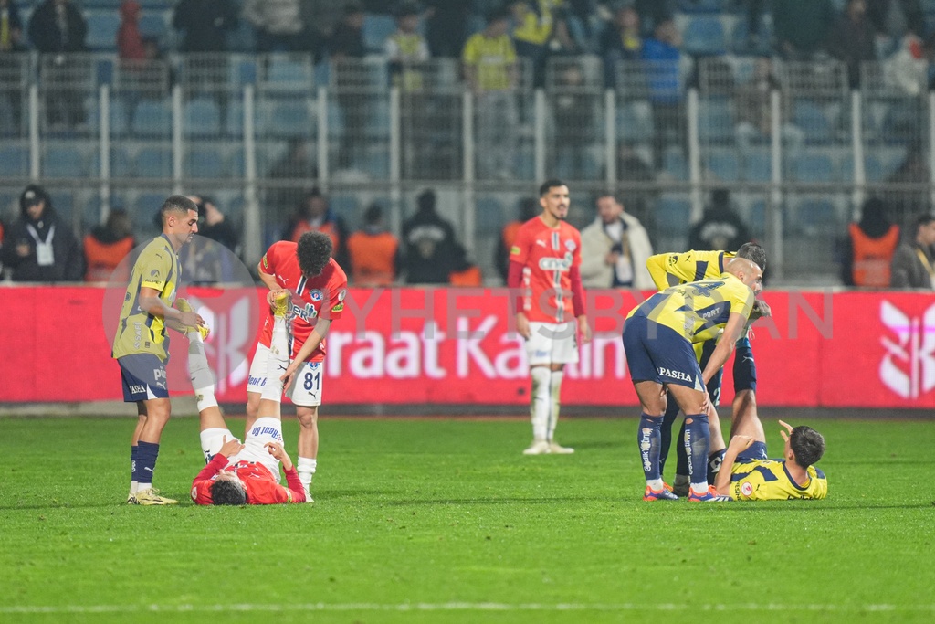 Kasimpasa v Fenerbahce - Ziraat Turkish Cup