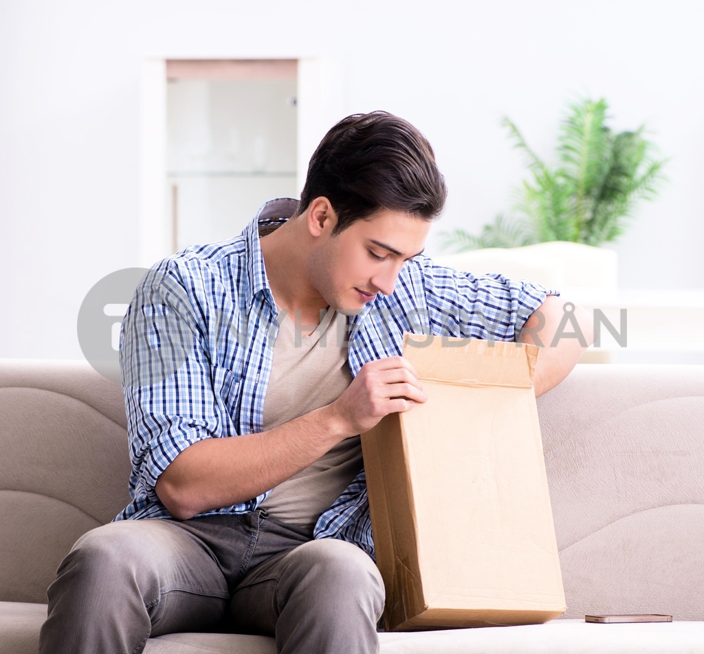 Man receiving empty parcel with stolen goods