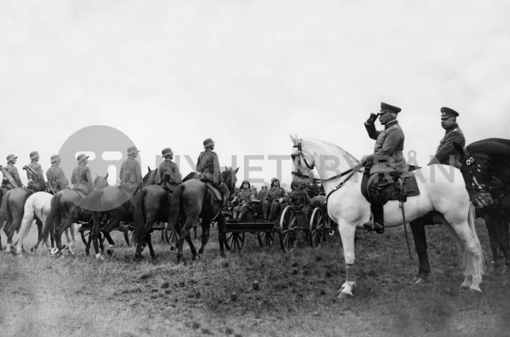 Military exercise of the 2nd Division of the Reichswehr in Doeberitz