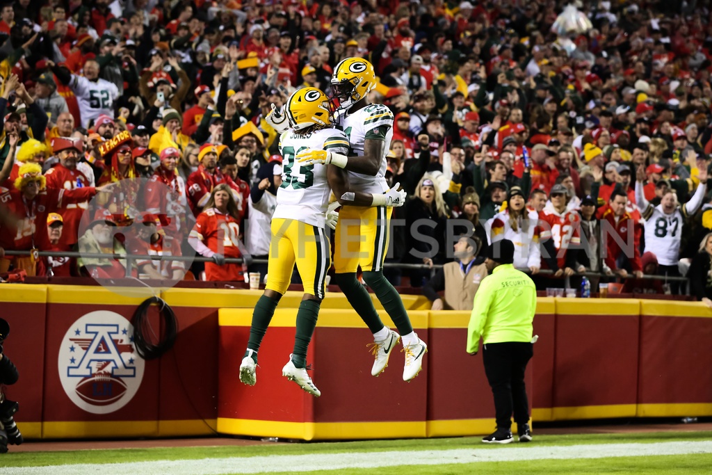 KANSAS CITY, MO - OCTOBER 27: Green Bay Packers running back Aaron ...