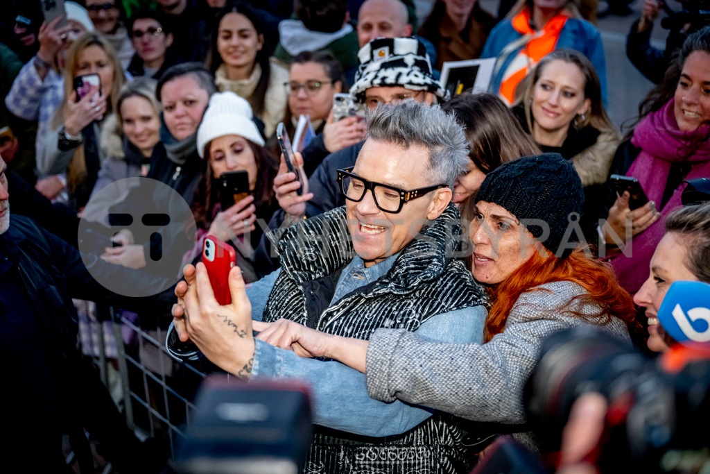 Robbie Williams Is Entering Into A Collaboration With The Moco Museum ...