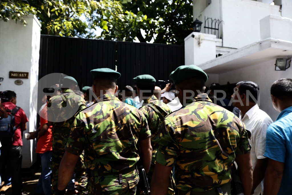 Former President Mahinda Rajapakshe swora as new Prime Minister