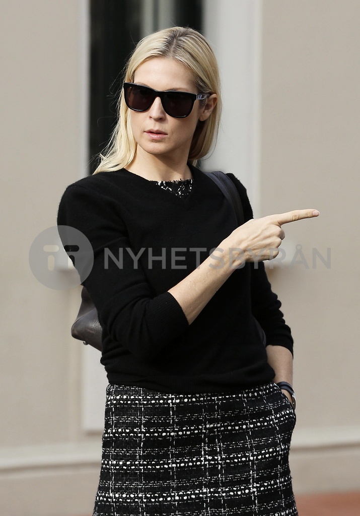 PREMIUM EXCLUSIVE Kelly Rutherford leaving custody hearing in Monaco