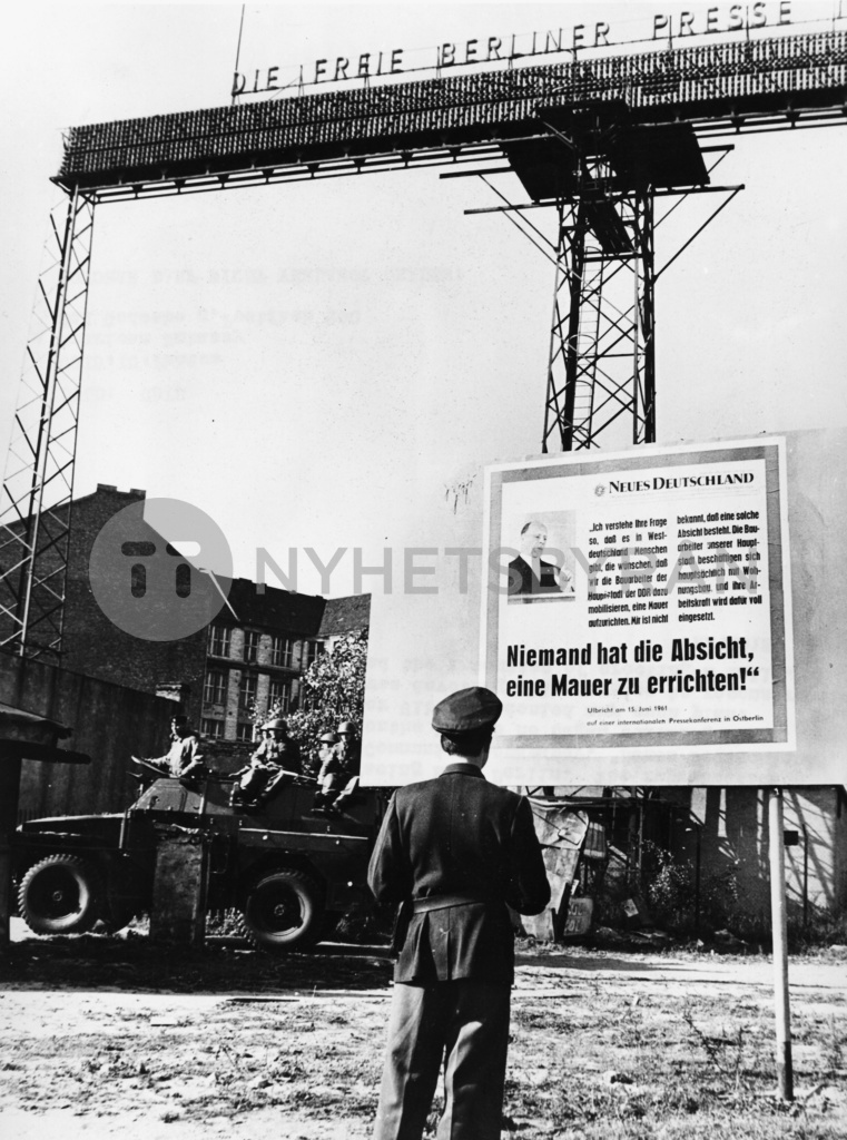 Berlin, Mauerbau 1961 - Berlin Wall construction / Photo / 1961