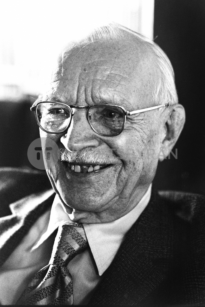 LEWI PETHRUS